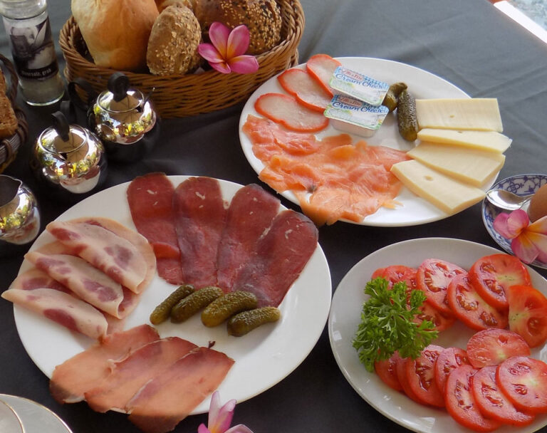 Vesper Platter - Cheese & Sausage - Bali Lovina Cafe Restaurant